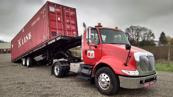 Container Lifters NW - Container delivery service, Loaded containers on ...